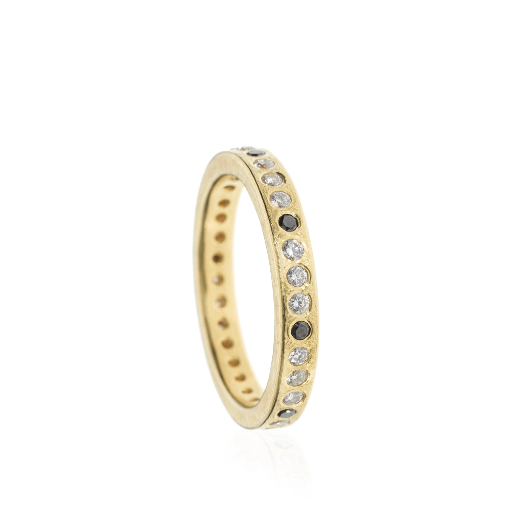Todd Reed Black and White Brilliant Diamond Band in 18K Yellow Gold ...